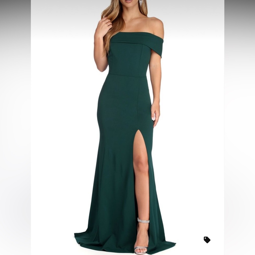 Brand New Dark Green Maxi Front Split Formal Dress Si… - Gem